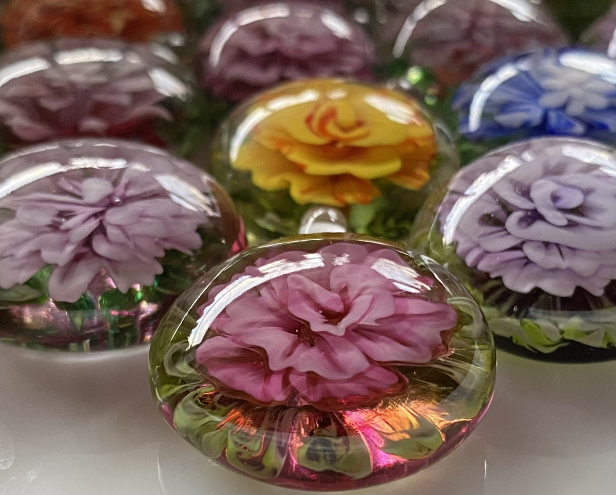 December 2021: Changing light, muted colours – Carol Savage Glass